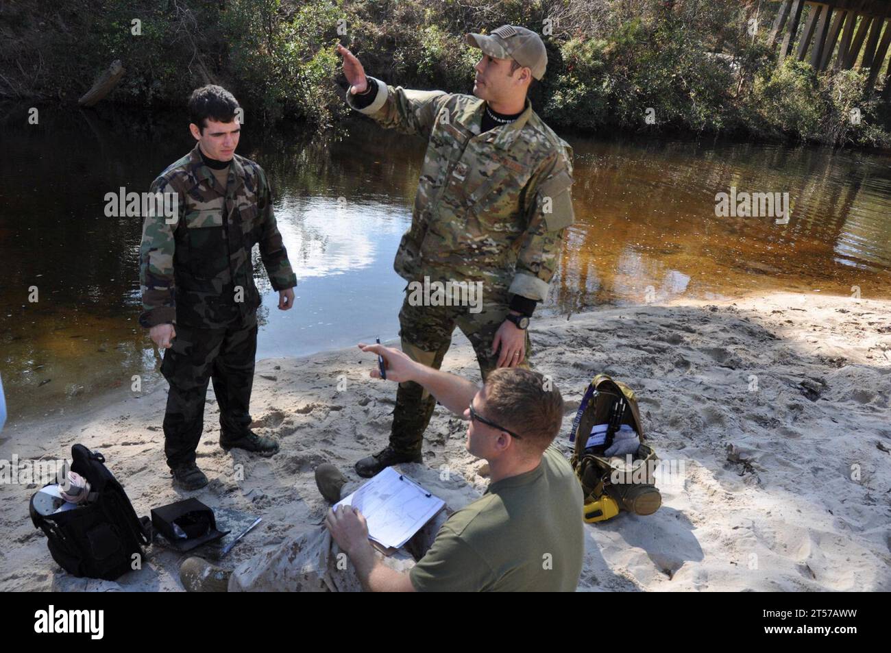 US Navy Service members attend the Riverine Analysis Forecasting Course ...