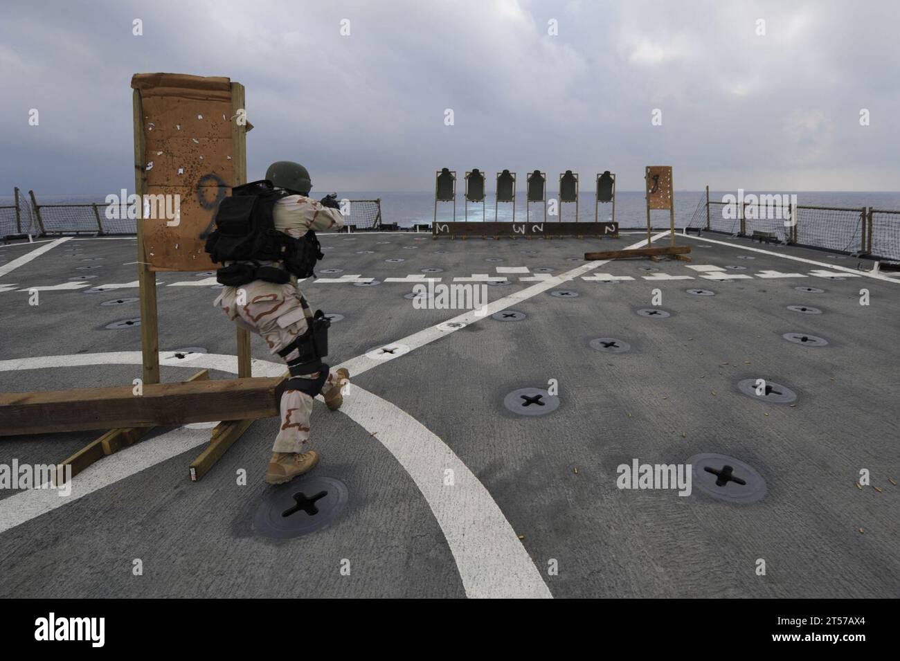 US Navy Senior Chief Stock Photo - Alamy
