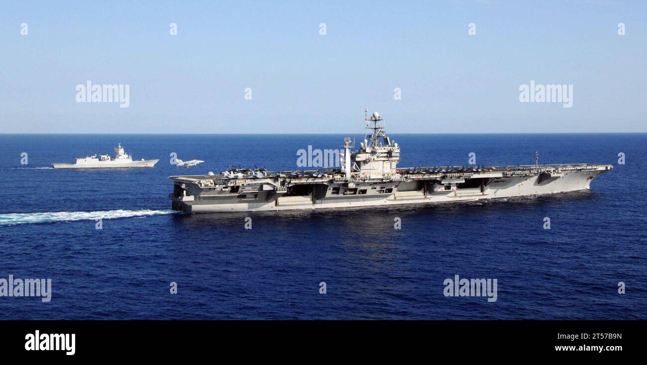US Navy The aircraft carrier USS Harry S. Truman (CVN 75) transits the ...