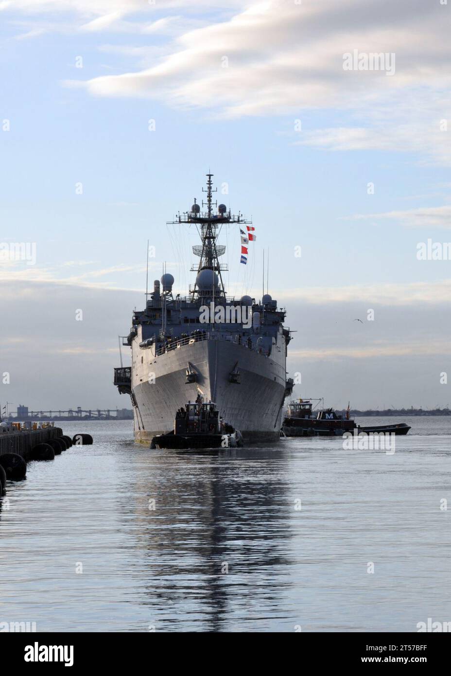 US Navy The amphibious transport dock ship USS Ponce (LPD 15) departs ...