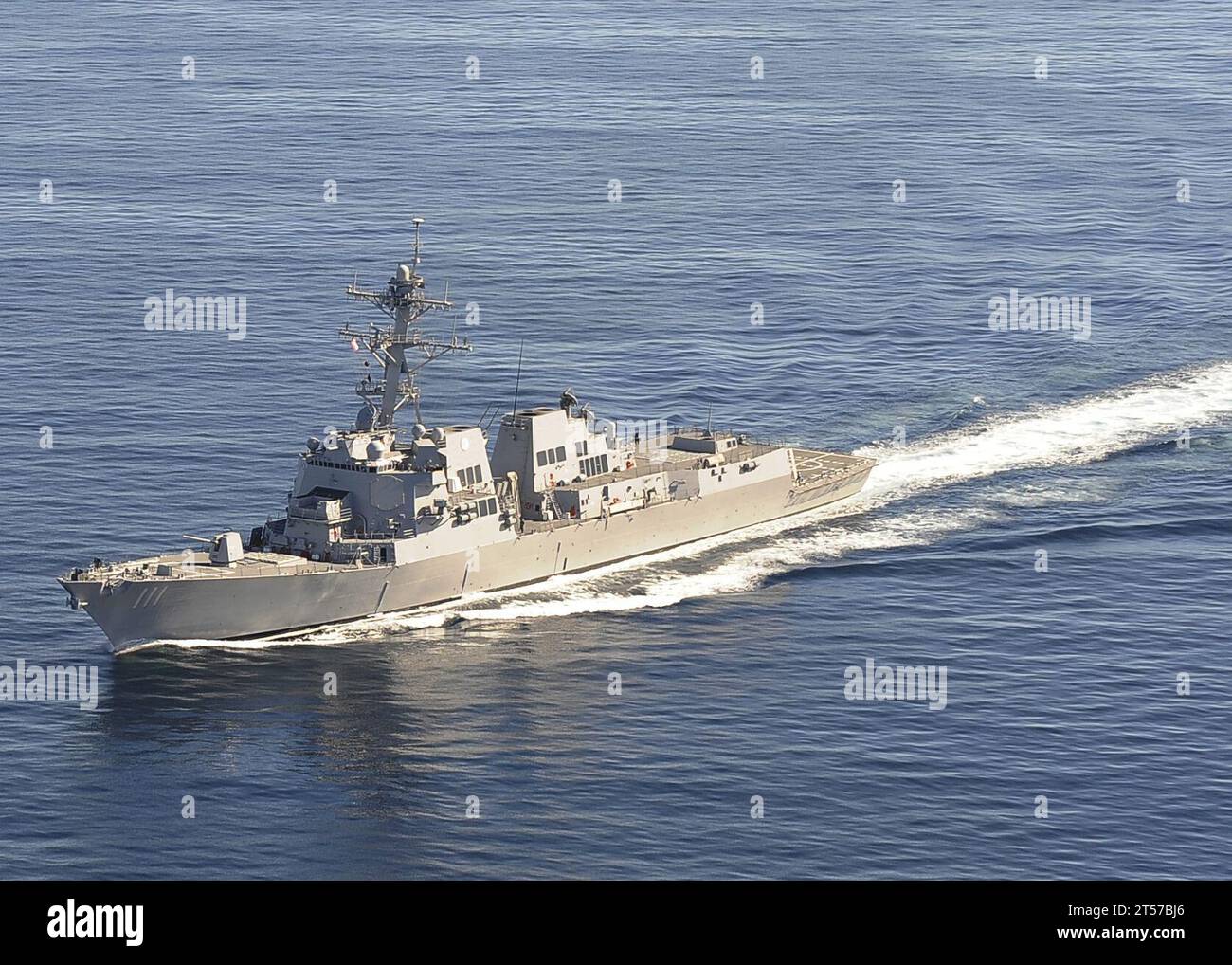 US Navy The Arleigh Burke-class guided-missile destroyer USS Spruance ...