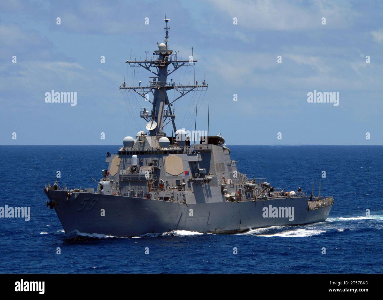 US Navy The Arleigh Burke-class guided-missile destroyer USS Russell ...