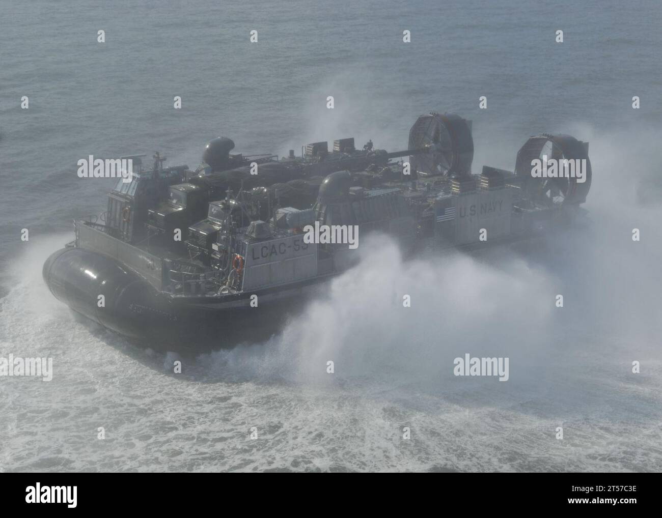 US Navy The Landing Craft Air Cushion (LCAC) 53 approaches the well ...