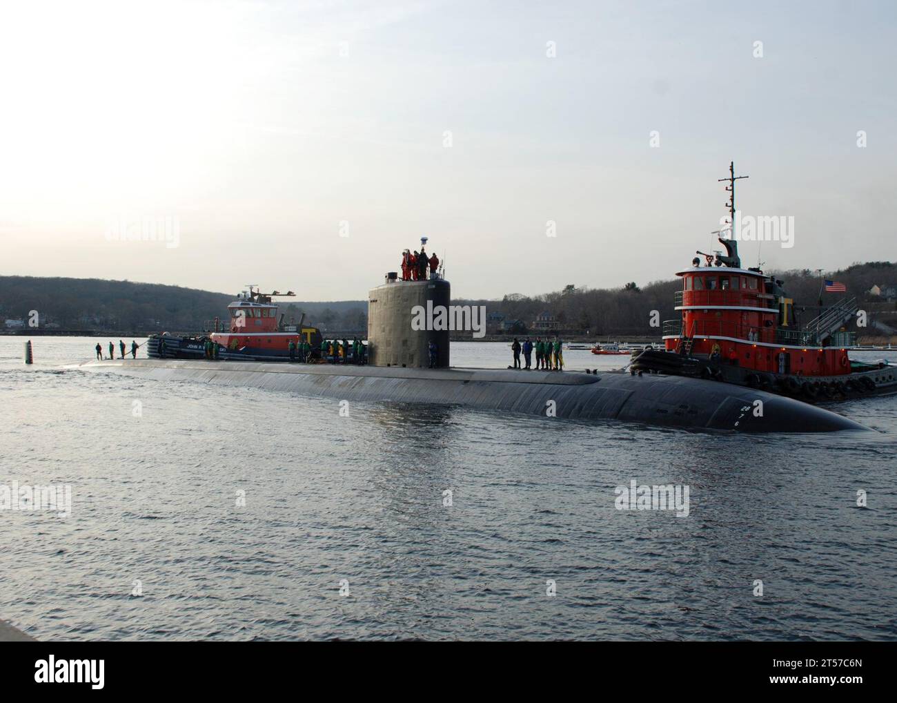 US Navy The Los Angeles-class attack submarine USS San Juan (SSN 751 ...