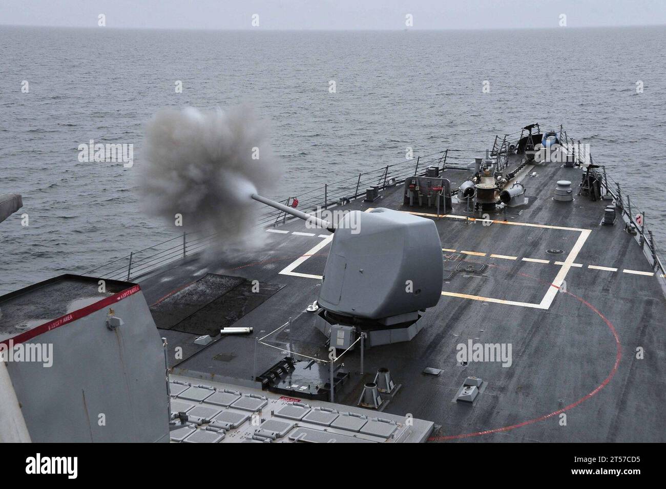 US Navy The MK 45 5-inch lightweight gun aboard the guided-missile ...
