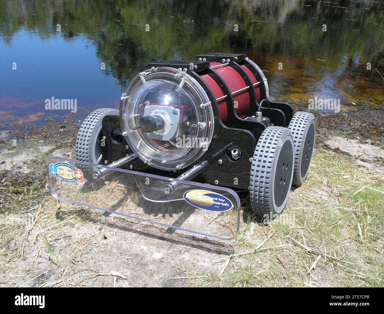 US Navy The Robotic Hull Bio-inspired Underwater Grooming tool, or HULL ...