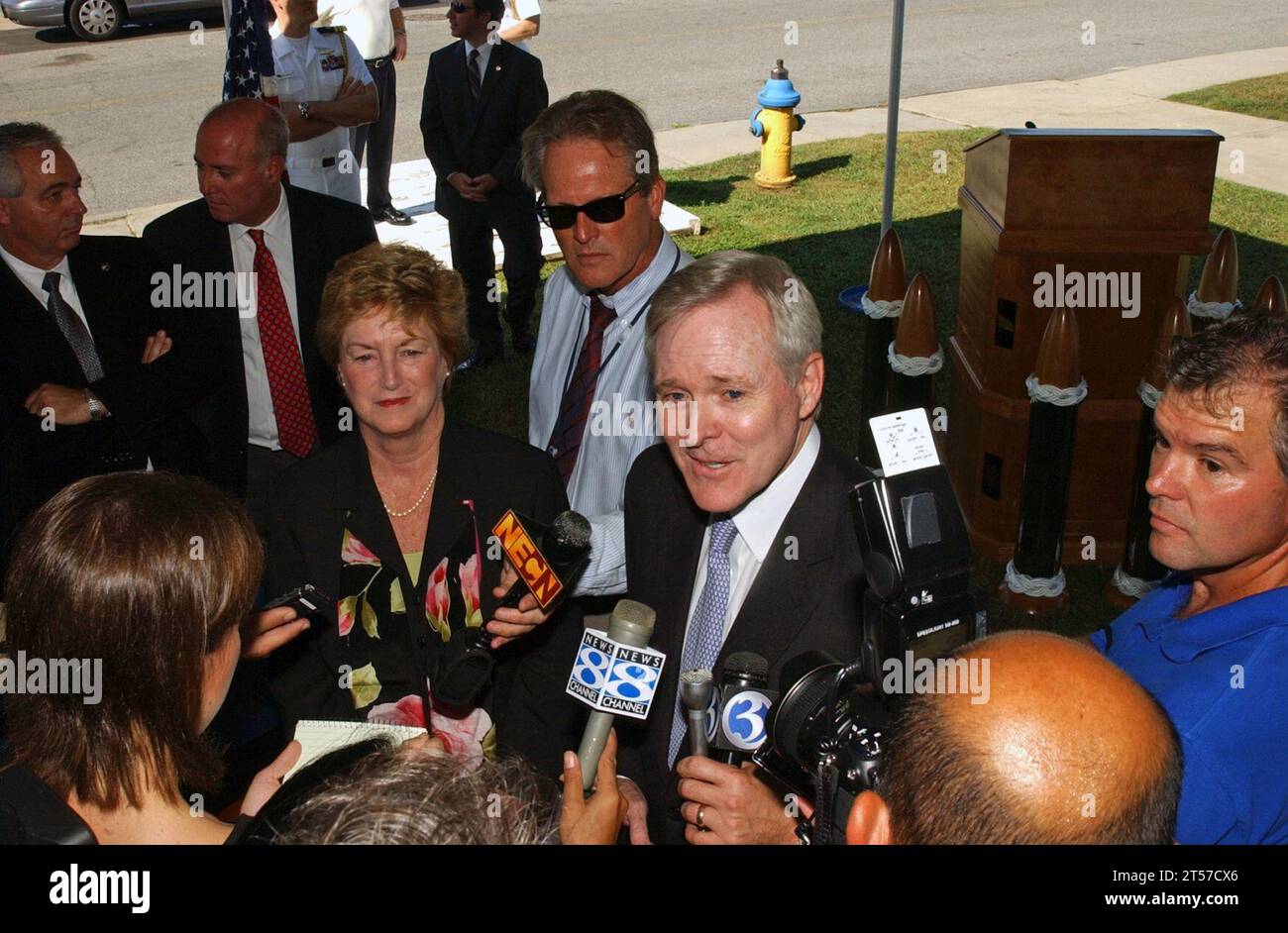 US Navy The Secretary of the Navy (SECNAV) the Honorable Ray Mabus and ...