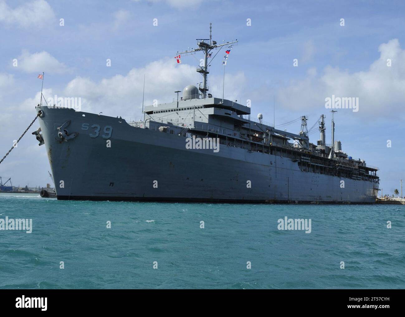 US Navy The submarine tender USS Emory S. Land (AS 39) moors alongside ...