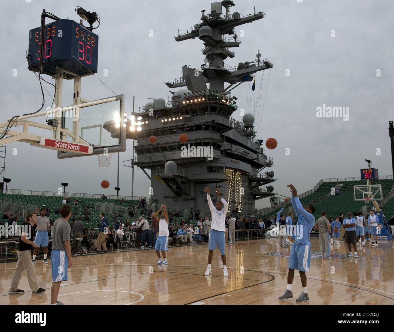 US Navy The University of North Carolina basketball team practices in ...