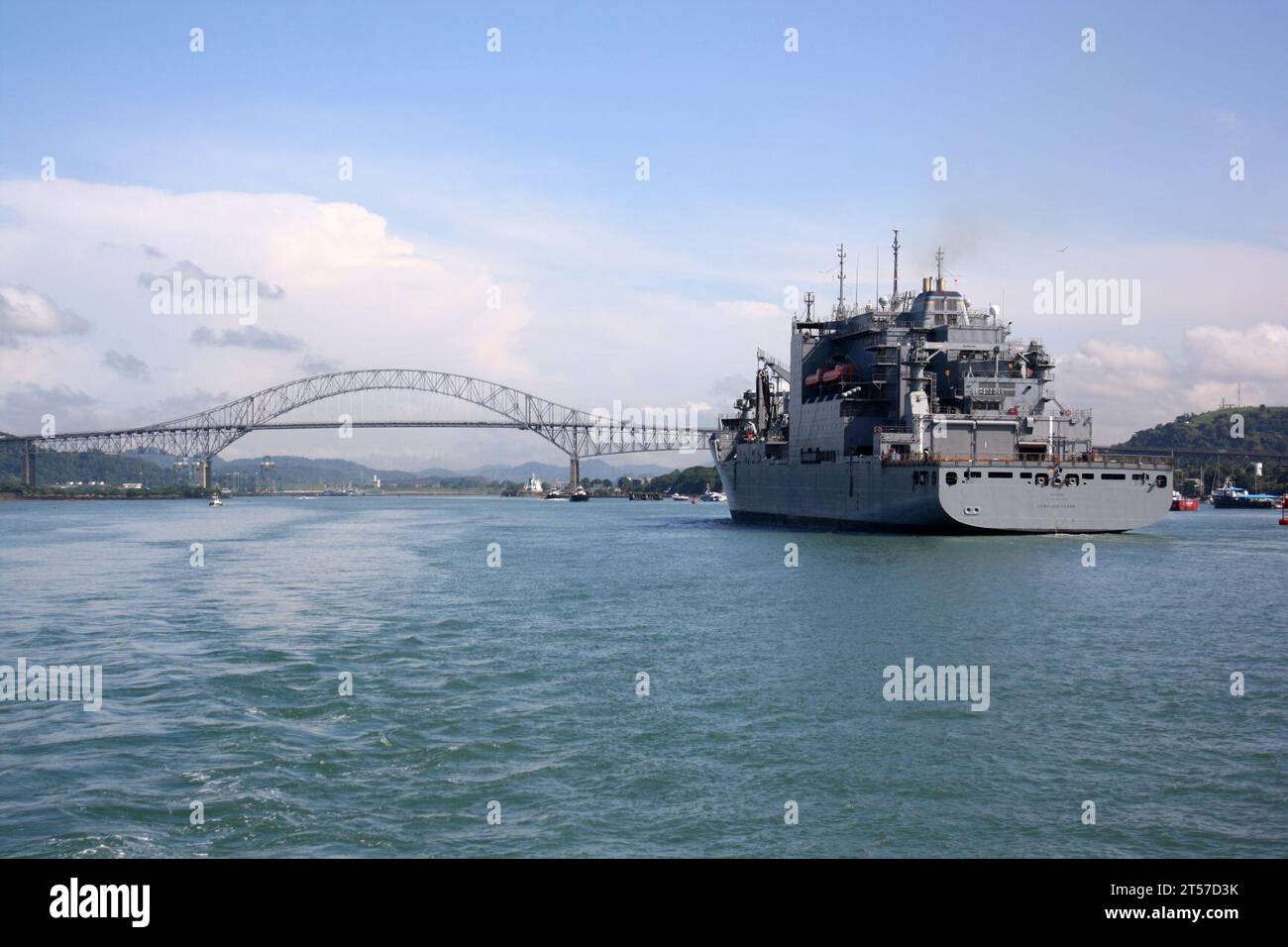 US Navy The USNS Lewis and Clark approaches the Bridge of the Americas ...