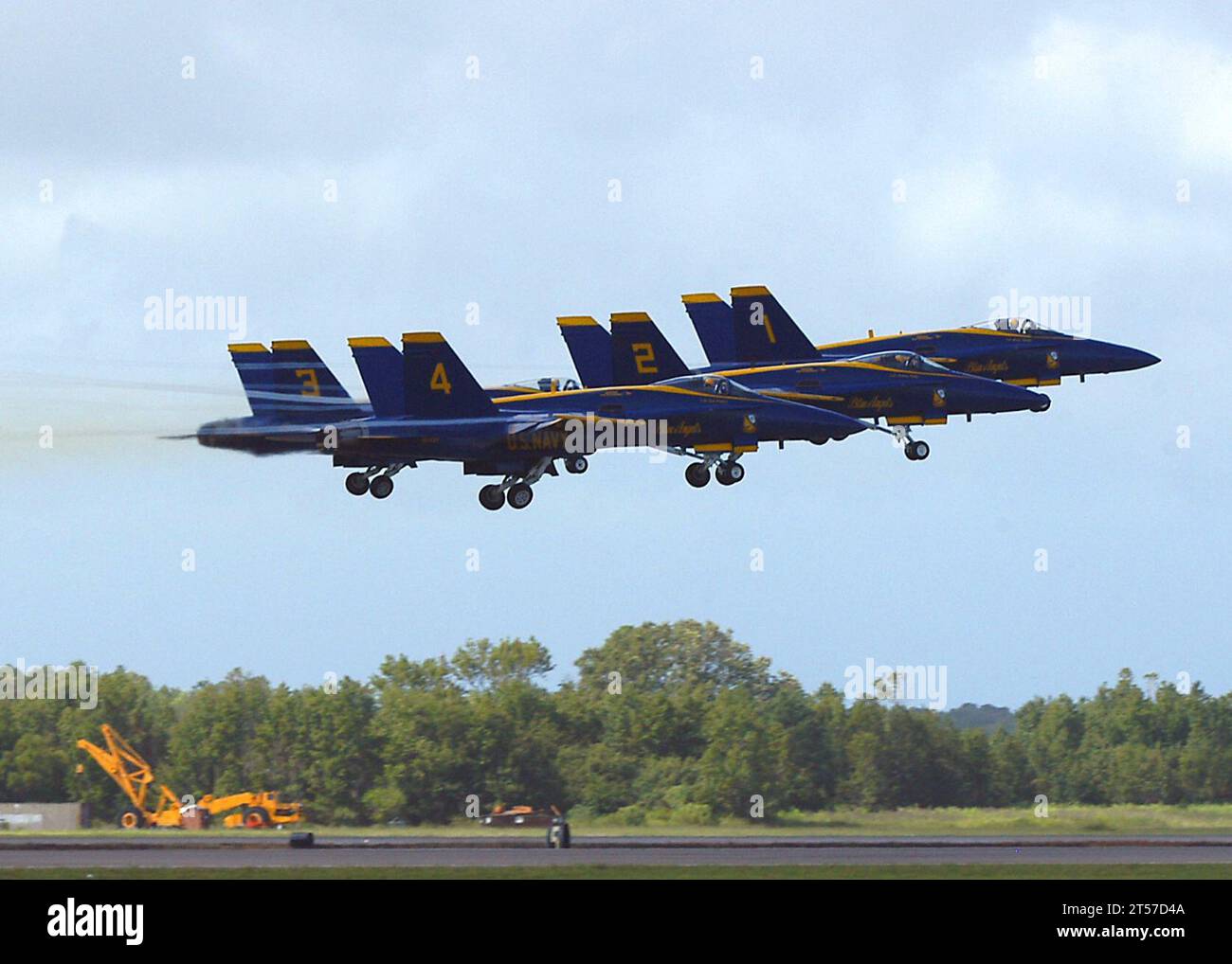 US Navy The U.S. Navy flight demonstration team, the Blue Angels, fly ...