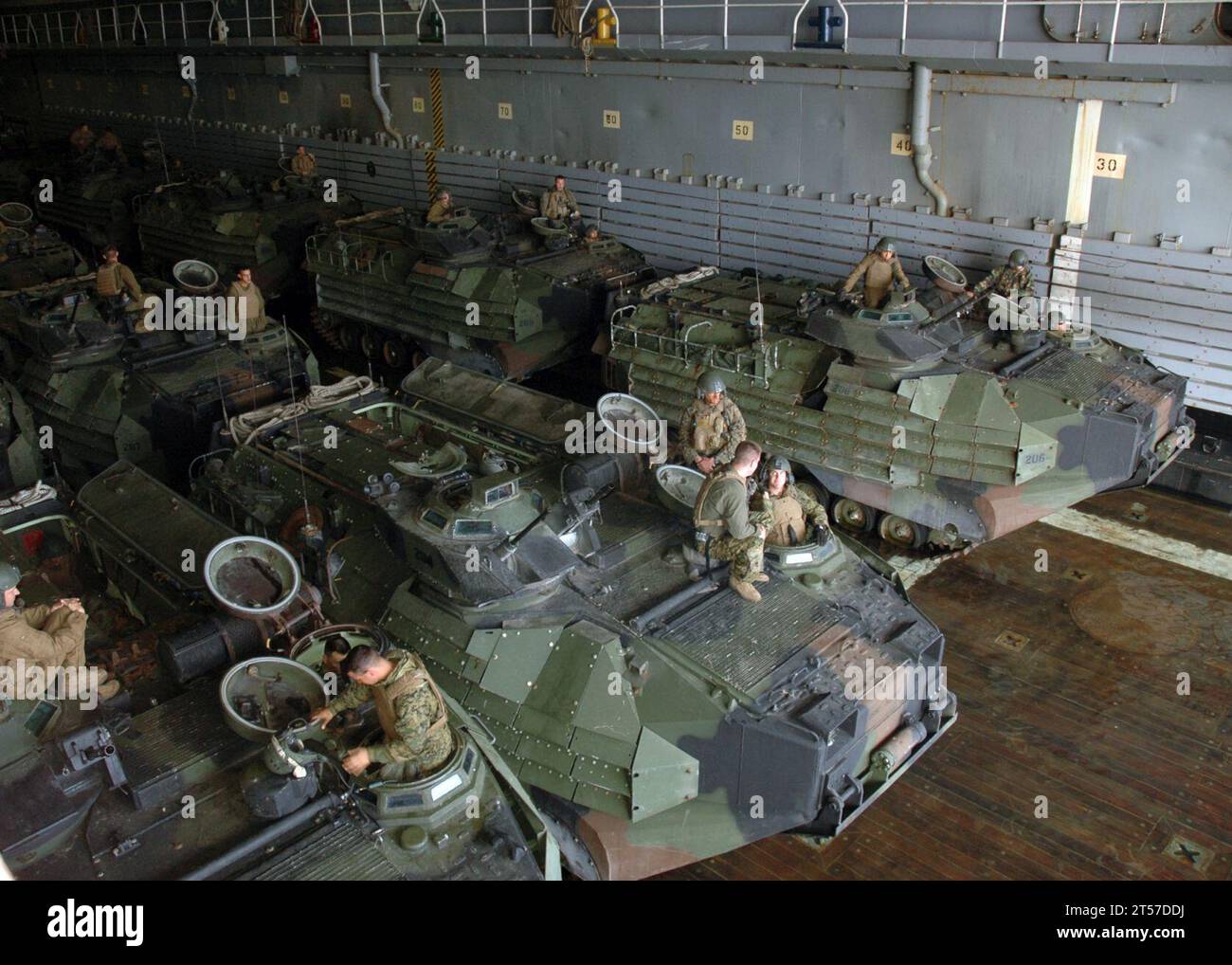 US Navy U.S. Marines from 31st Marine Expeditionary Unit and Republic ...