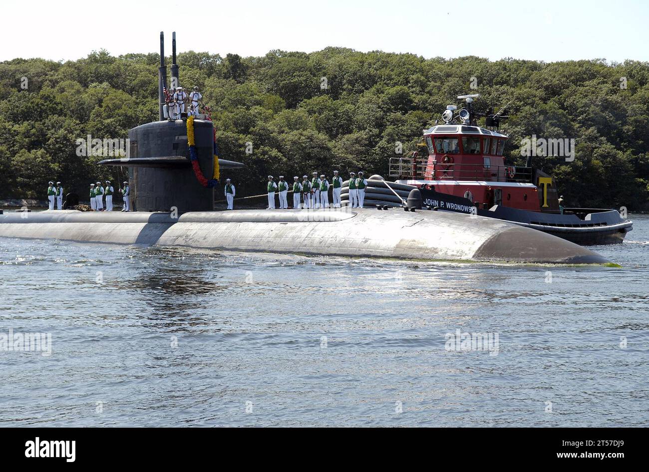 US Navy USS Dallas (SSN 700) transits the Thames River.jpg Stock Photo ...
