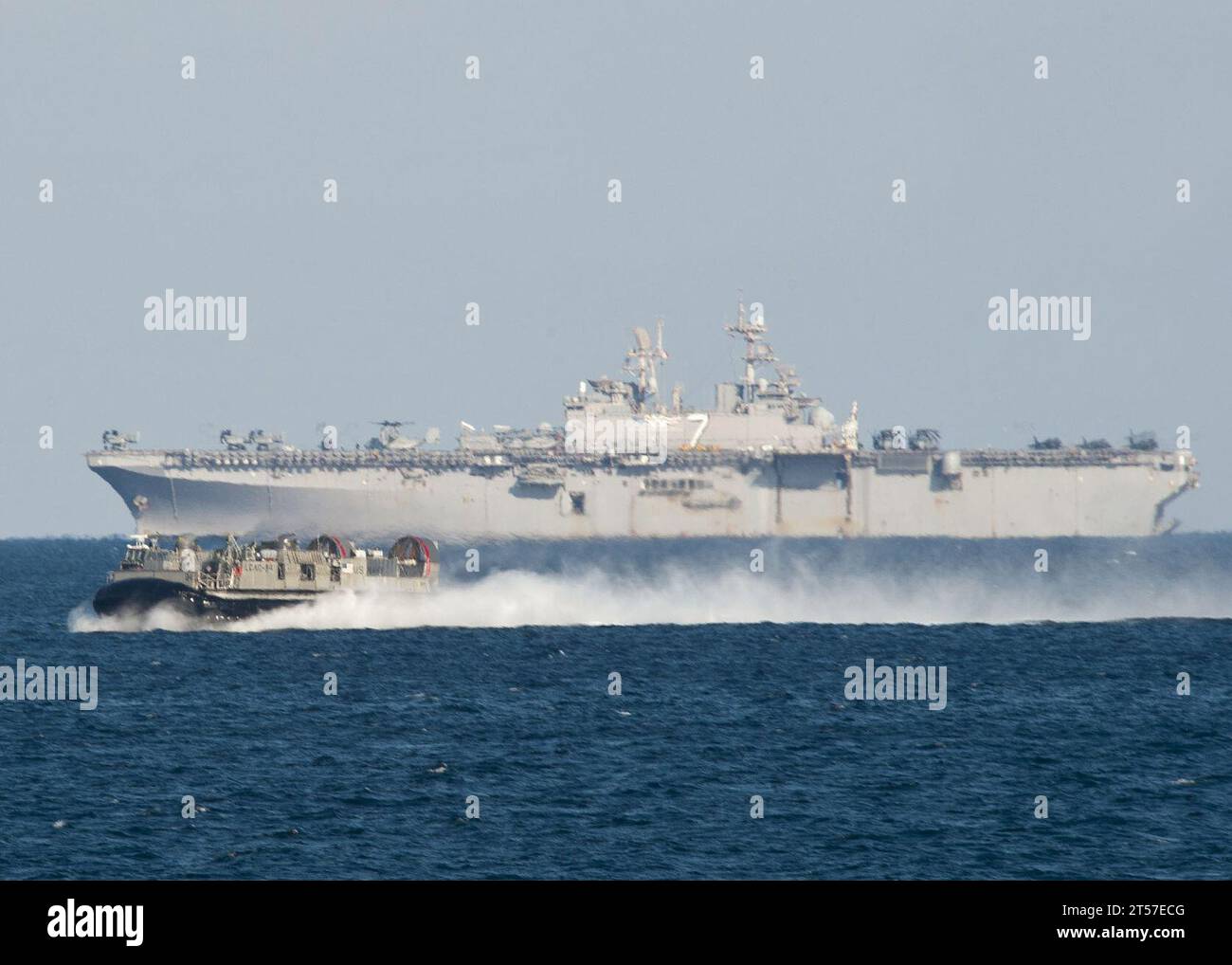 USN; USMC; PHIBRON 8; 24th MEU; Iwo Jima ARG; Gunston Hall; New York ...