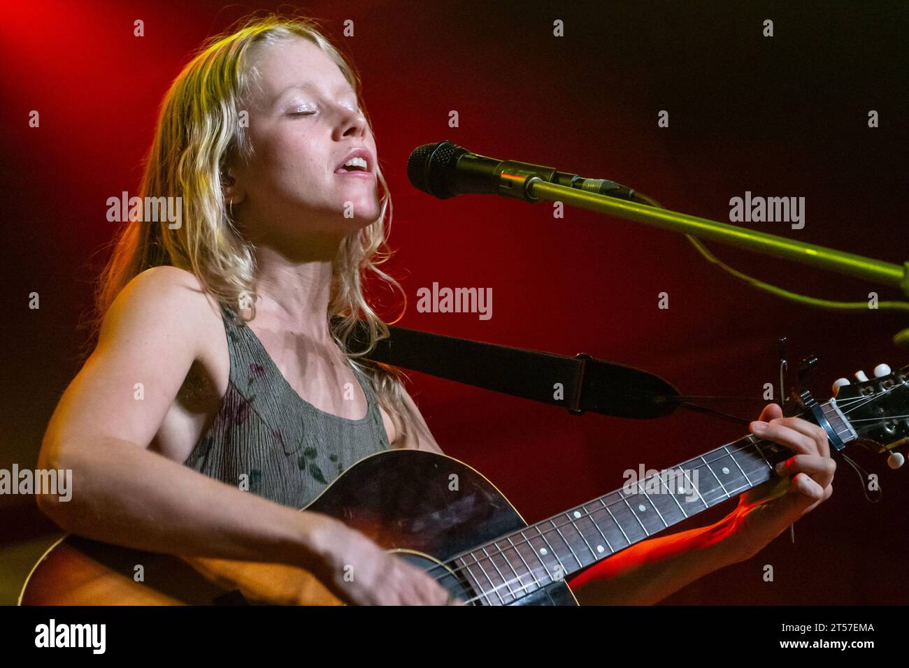 Alice phoebe lou hi-res stock photography and images - Alamy