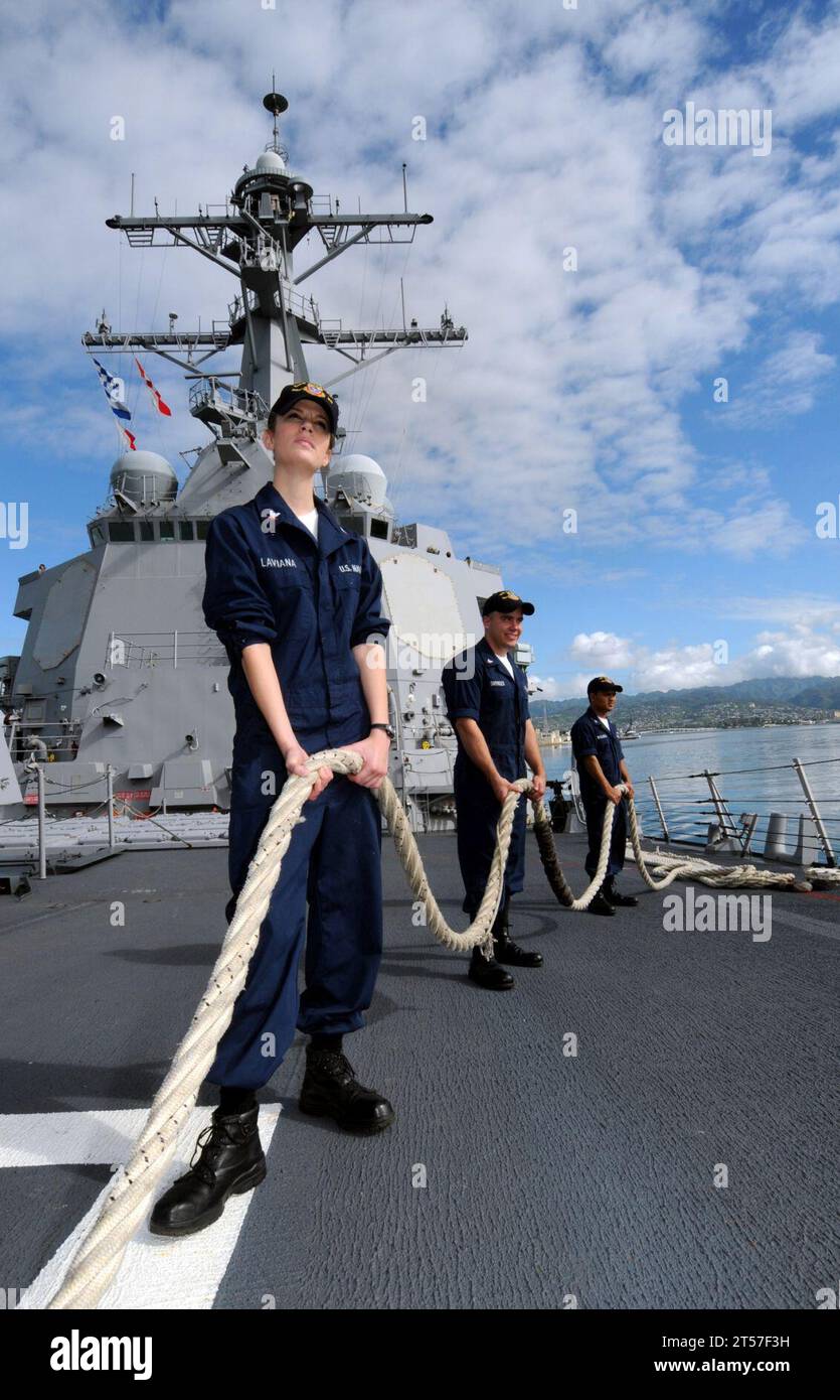 USS Chafee (DDG 90 Stock Photo - Alamy
