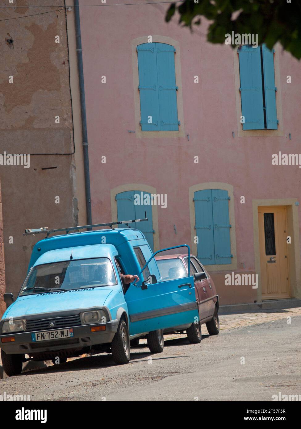The back streets of Saint-Chinian, France Stock Photo - Alamy