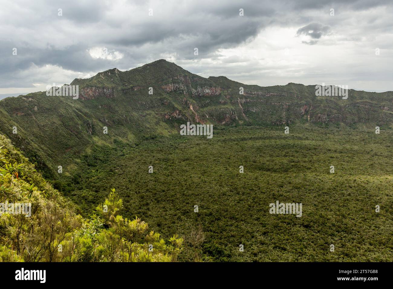 View of the rim of Longonot volcano crater, Kenya Stock Photo - Alamy