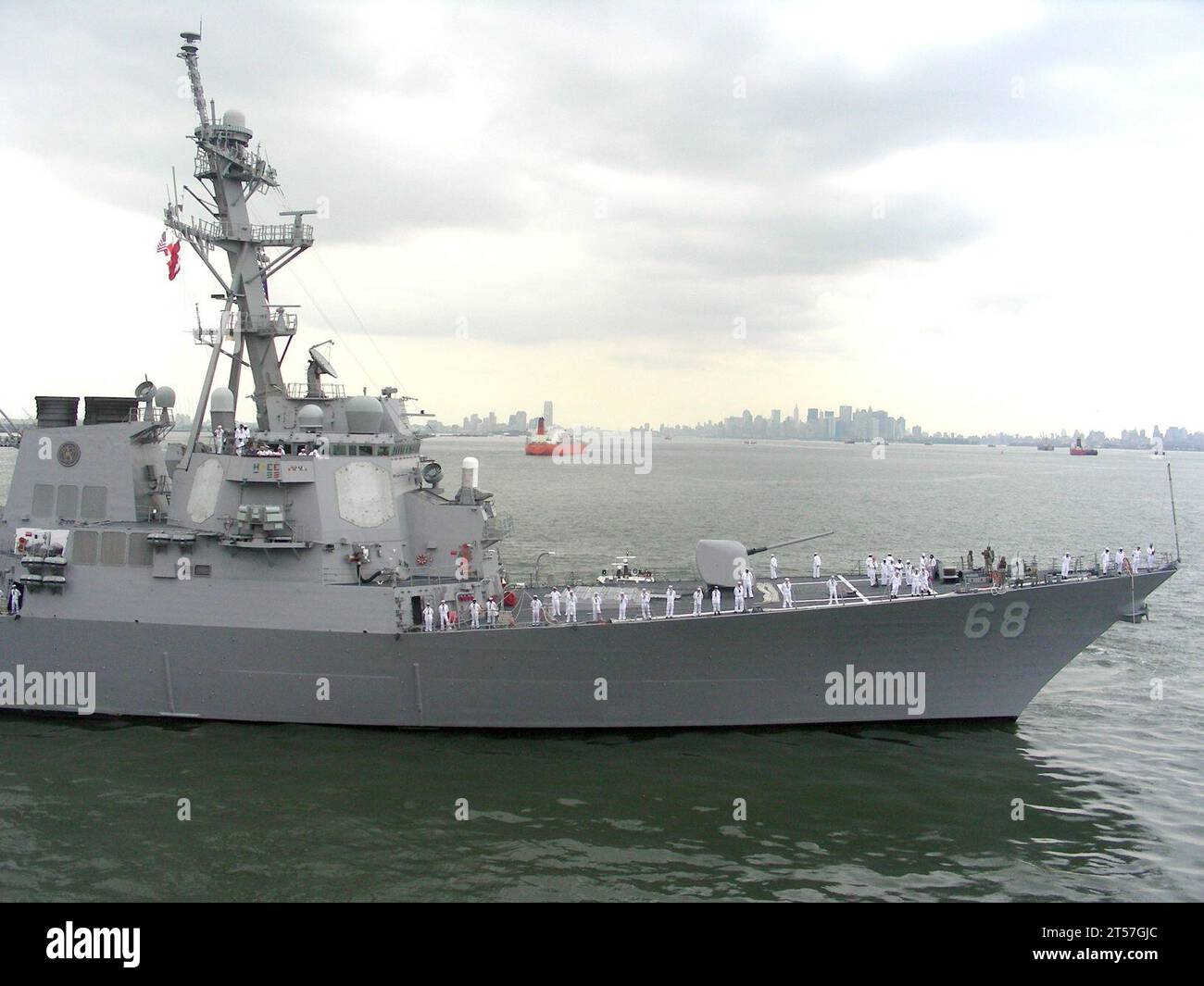 USS The Sullivans (DDG 68 Stock Photo - Alamy