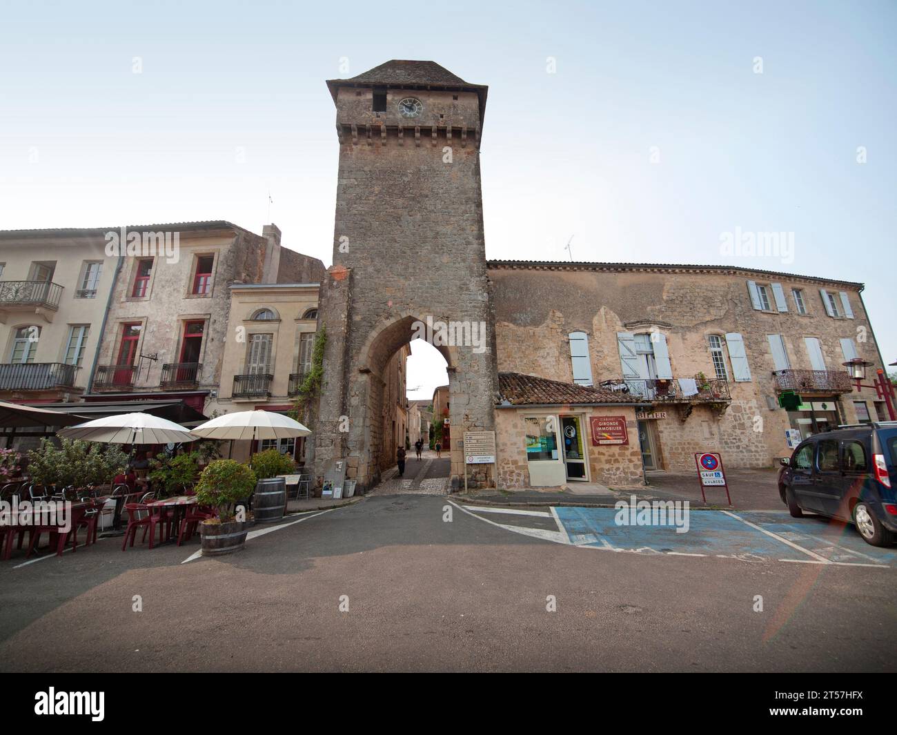 The medieval town of Saint-Macaire, Gironde, France Stock Photo - Alamy