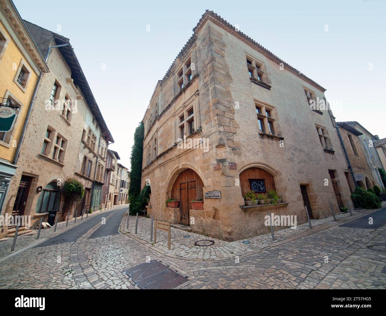 The medieval town of Saint-Macaire, Gironde, France Stock Photo - Alamy