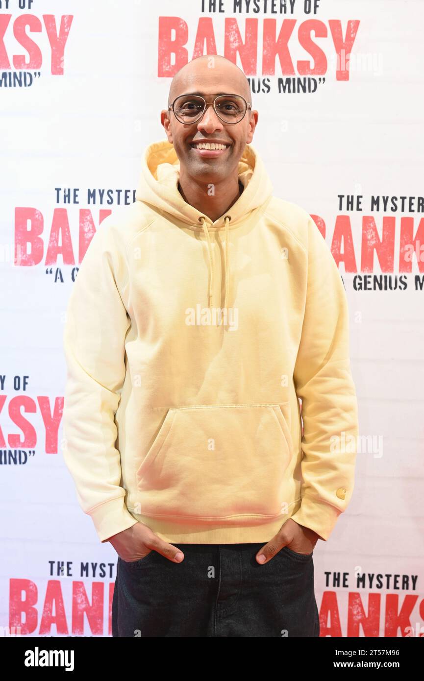 Cologne, Germany. 02nd Nov, 2023. Presenter Ermias Amiaz Habtu comes to ...