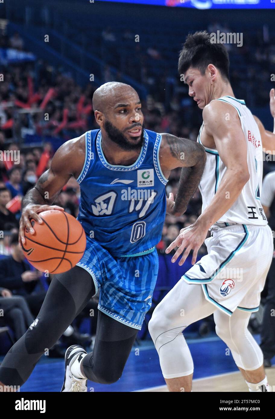 Chengdu, China's Sichuan Province. 3rd Nov, 2023. Robert Golden (L) of ...