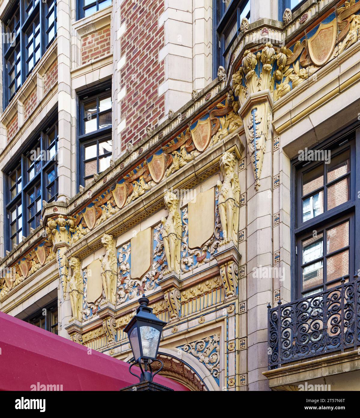 40 East 62nd Street is a landmark apartment building of 1911, designed ...