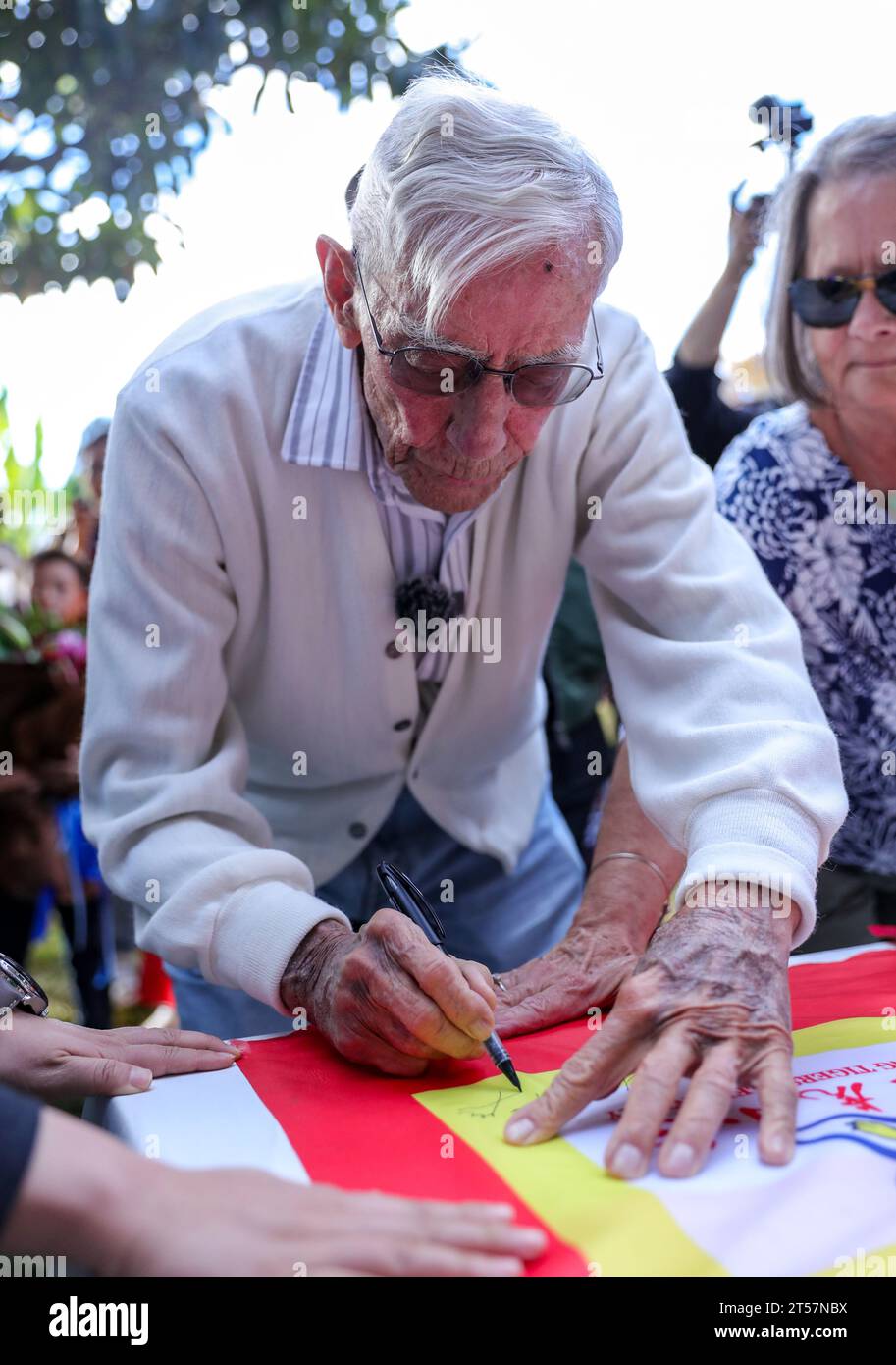Kunming, China's Yunnan Province. 3rd Nov, 2023. Flying Tigers veteran ...