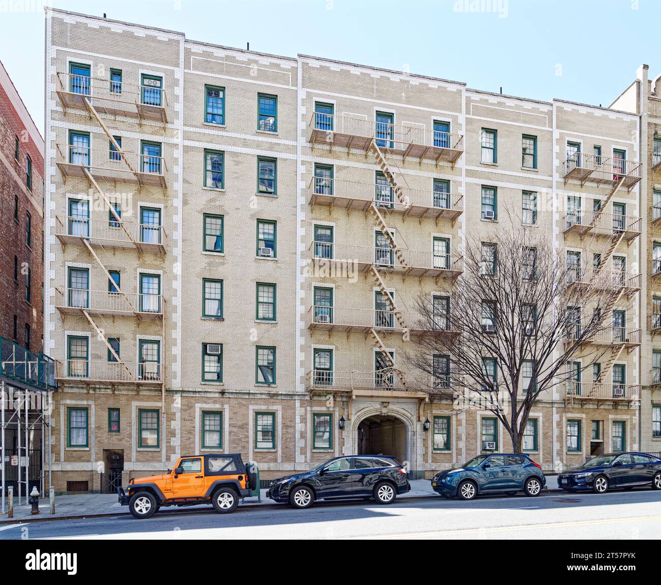 City and Suburban Homes Company built its 17-building Avenue A Estate ...