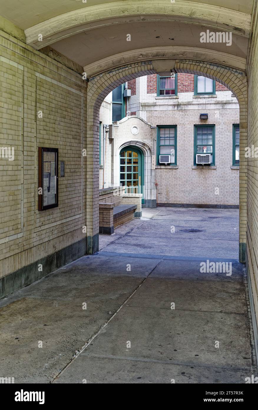 City and Suburban Homes Company built its 17-building Avenue A Estate ...