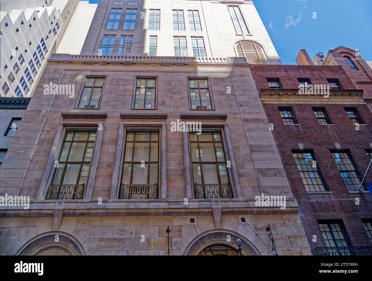 East 60th street and park avenue hi-res stock photography and images ...