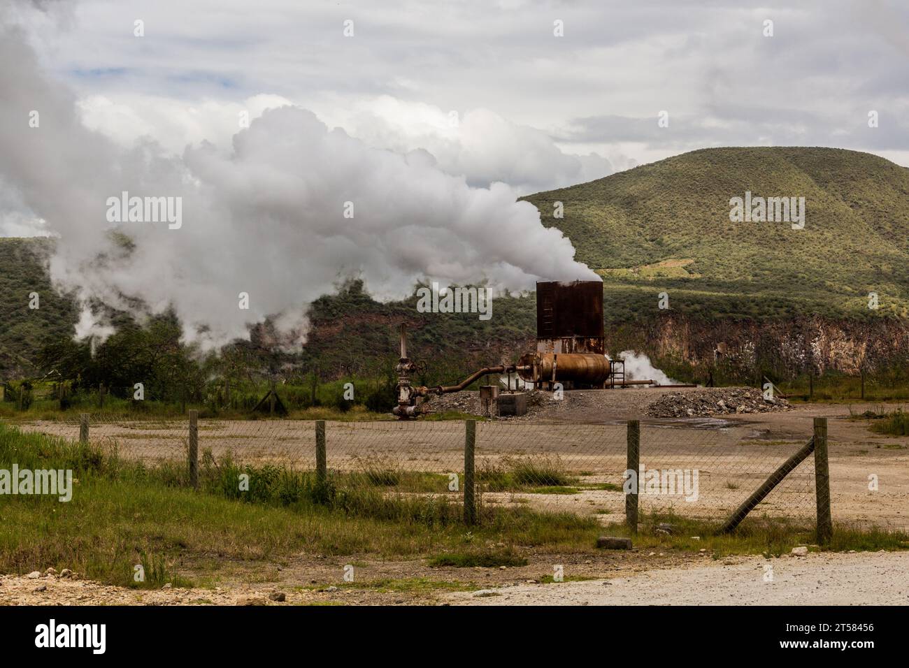 Olkaria geothermal power plant hi-res stock photography and images - Alamy