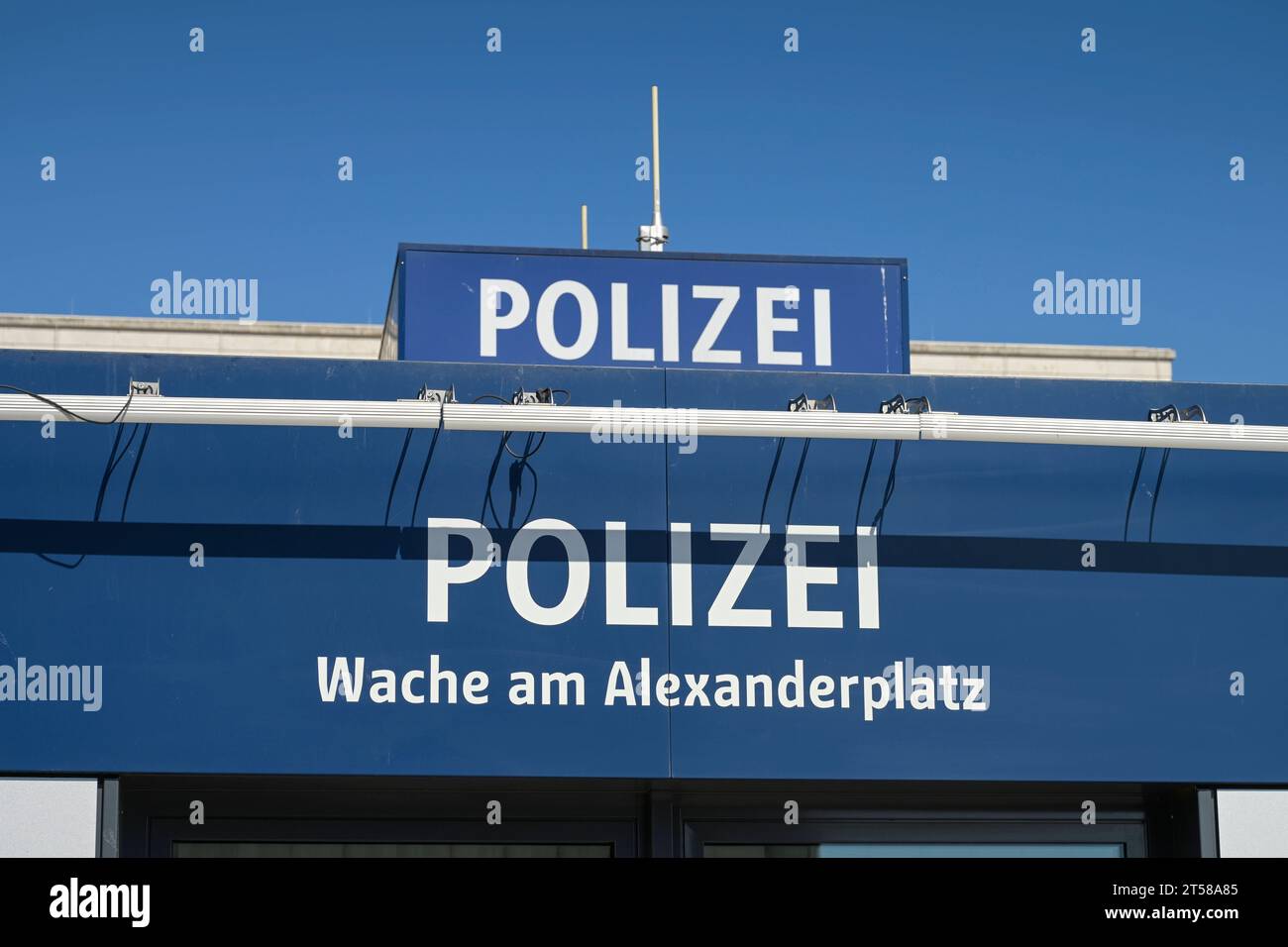 Polizei Wache Am Alexanderplatz, Mitte, Berlin, Deutschland *** Local ...