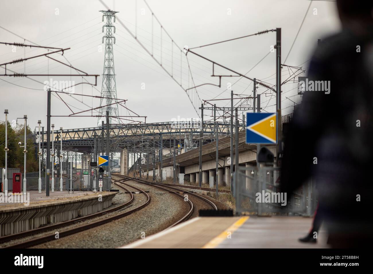 Ebbsfleet International railway station (IATA: XQE) is in Ebbsfleet ...