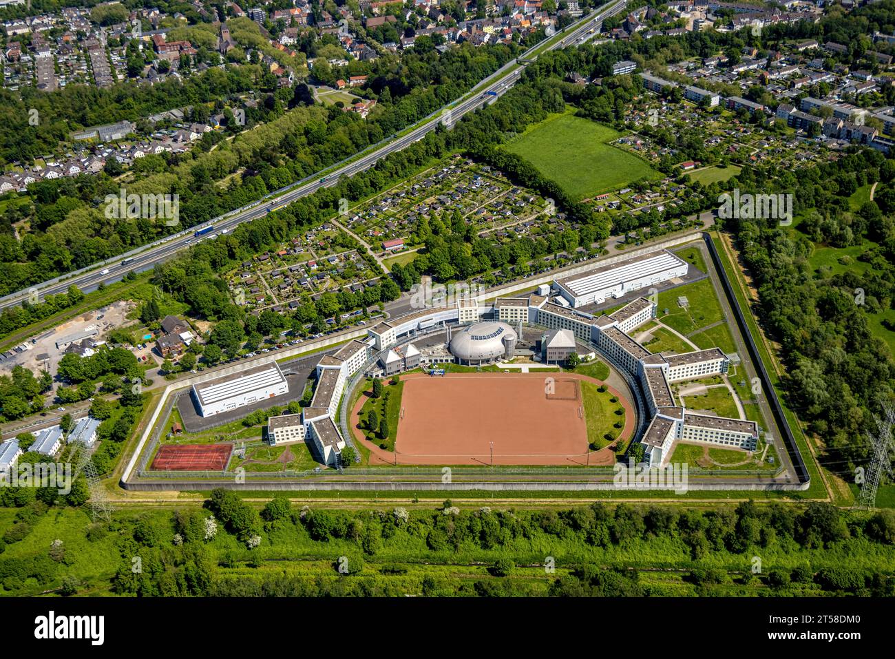 Open prison hi-res stock photography and images - Alamy