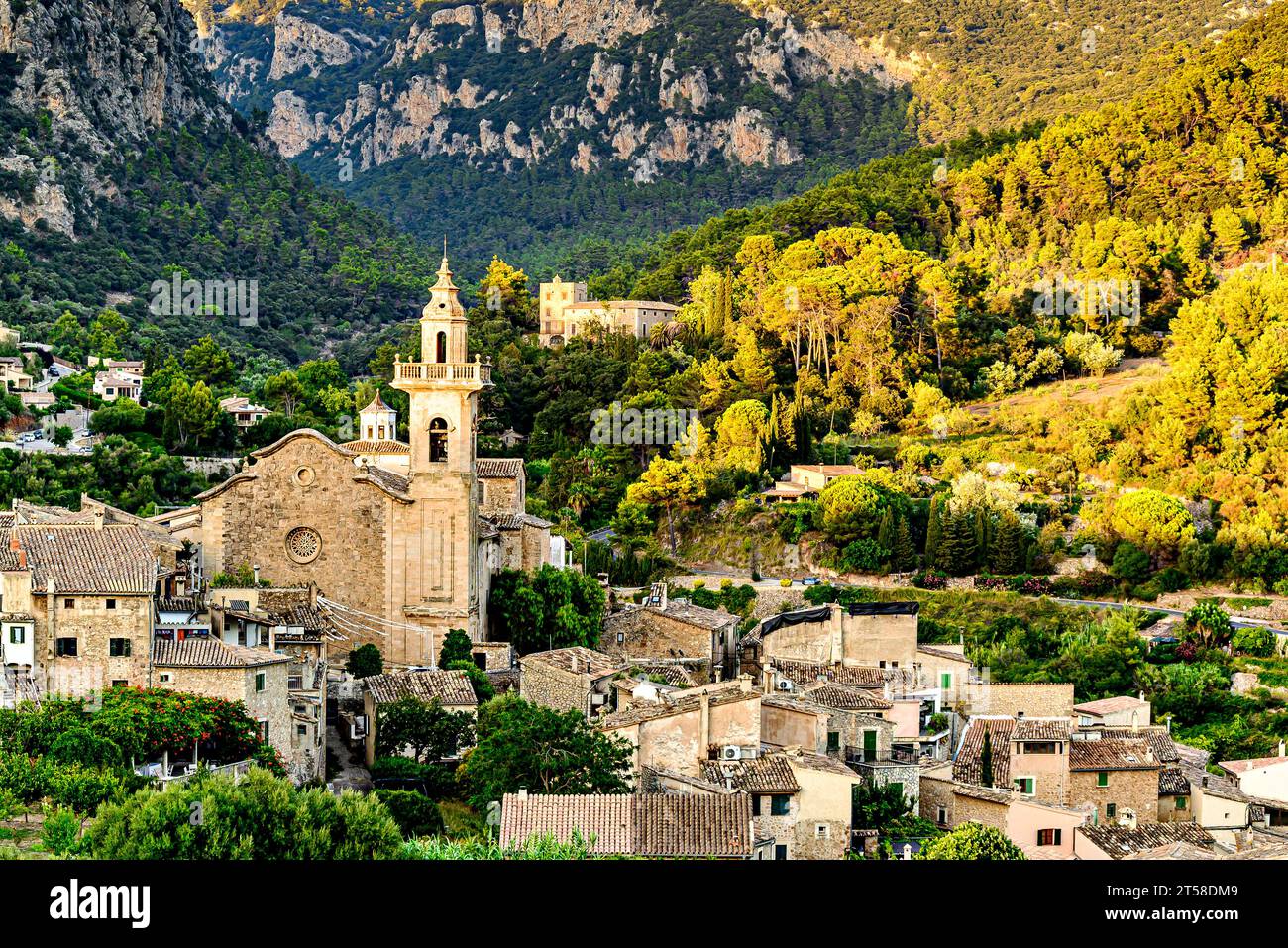 Beautiful views of the famous and picturesque town of Valldemosa ...
