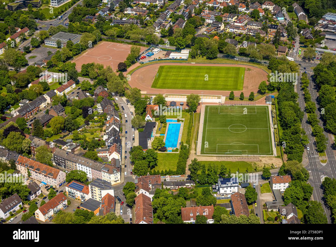 Aerial view, Jahnstadion and Jahnbad, Heßler, Gelsenkirchen, Ruhr area ...