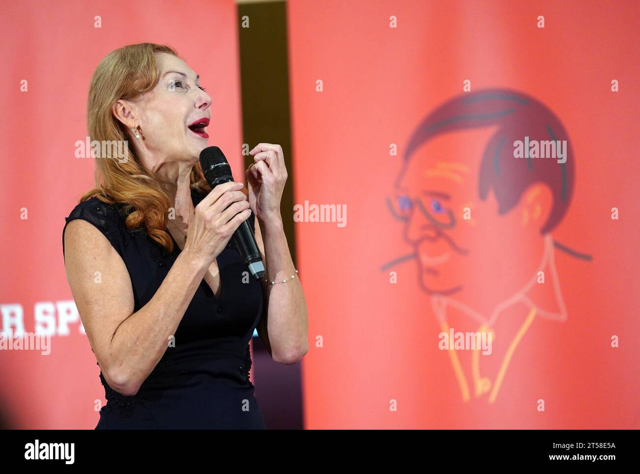 Hamburg, Germany. 03rd Nov, 2023. Ute Lemper, singer, performs during ...