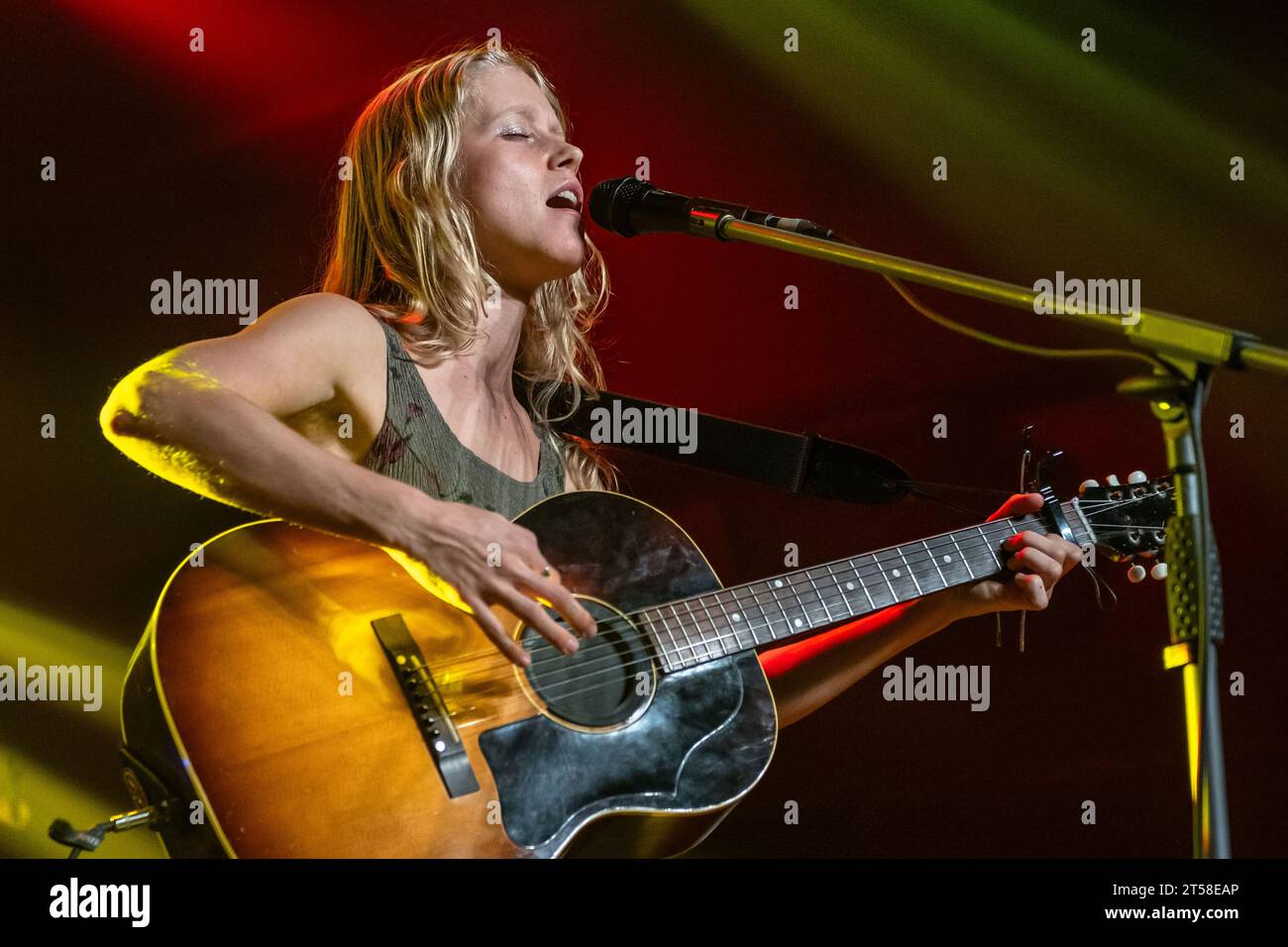 Alice phoebe lou hi-res stock photography and images - Alamy