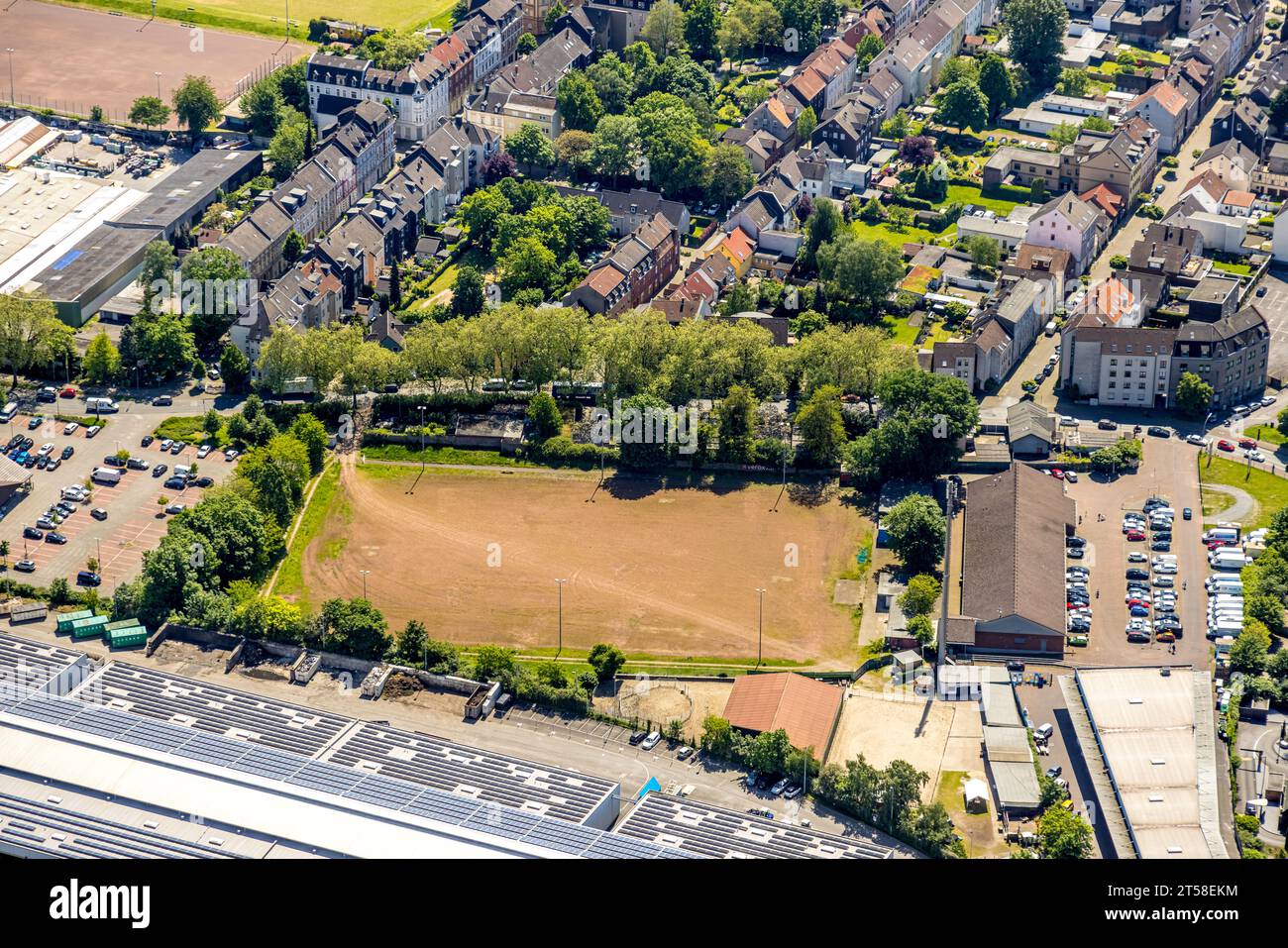 Cinder pitch hi-res stock photography and images - Alamy