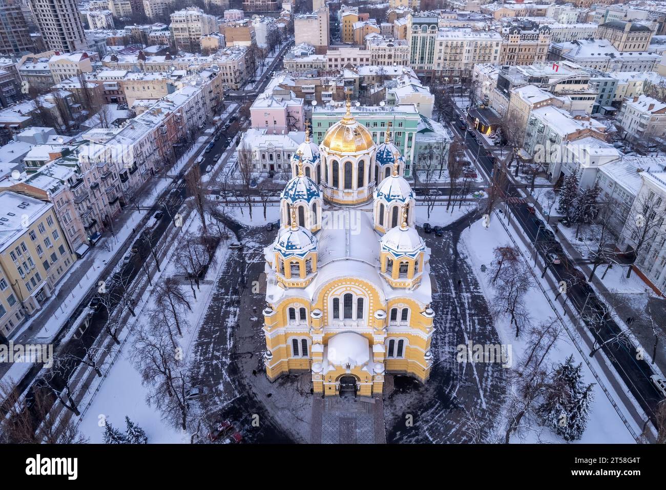 Aerial flying in city kiev hi-res stock photography and images - Alamy