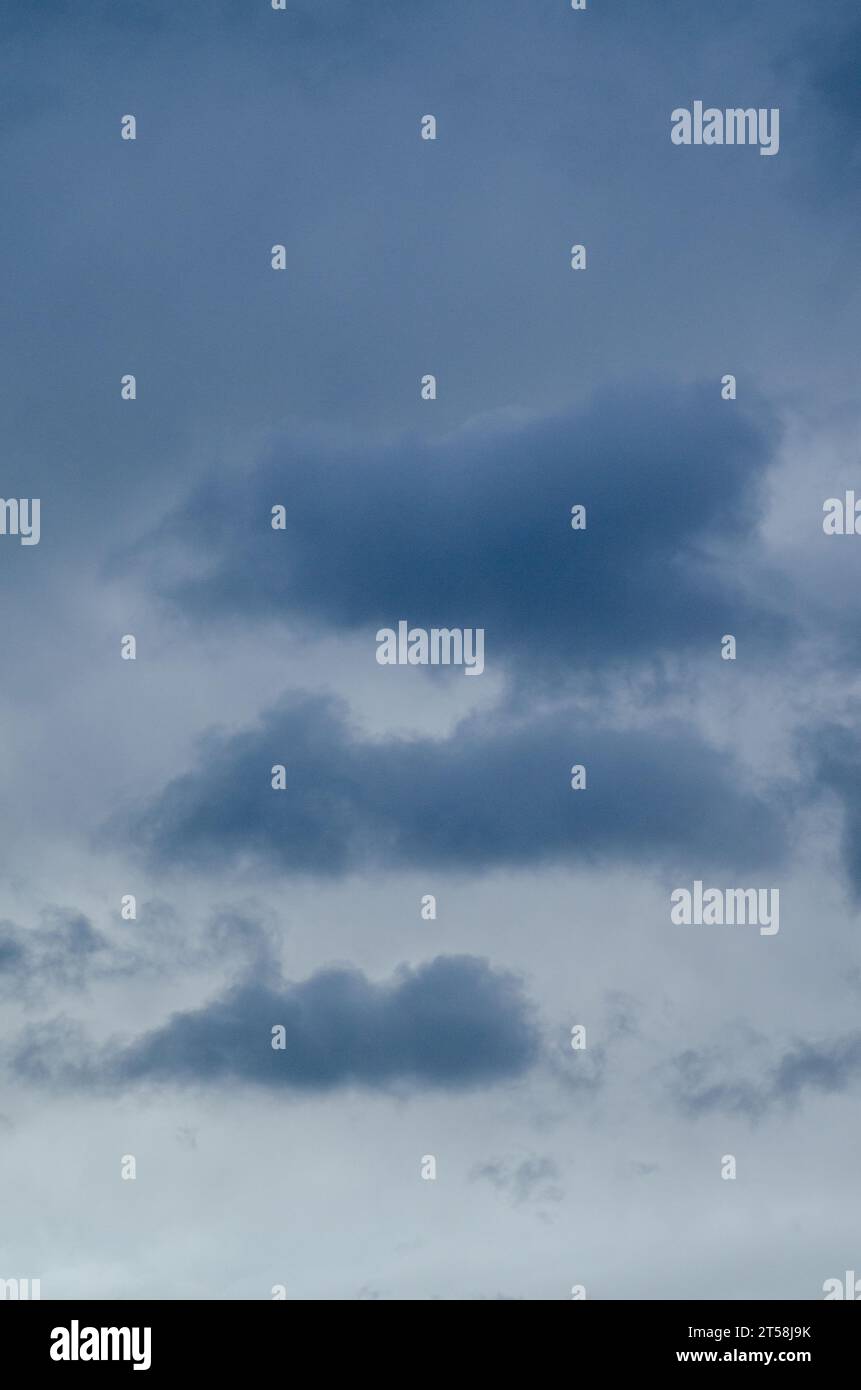Very dark and heavy clouds hi-res stock photography and images - Alamy