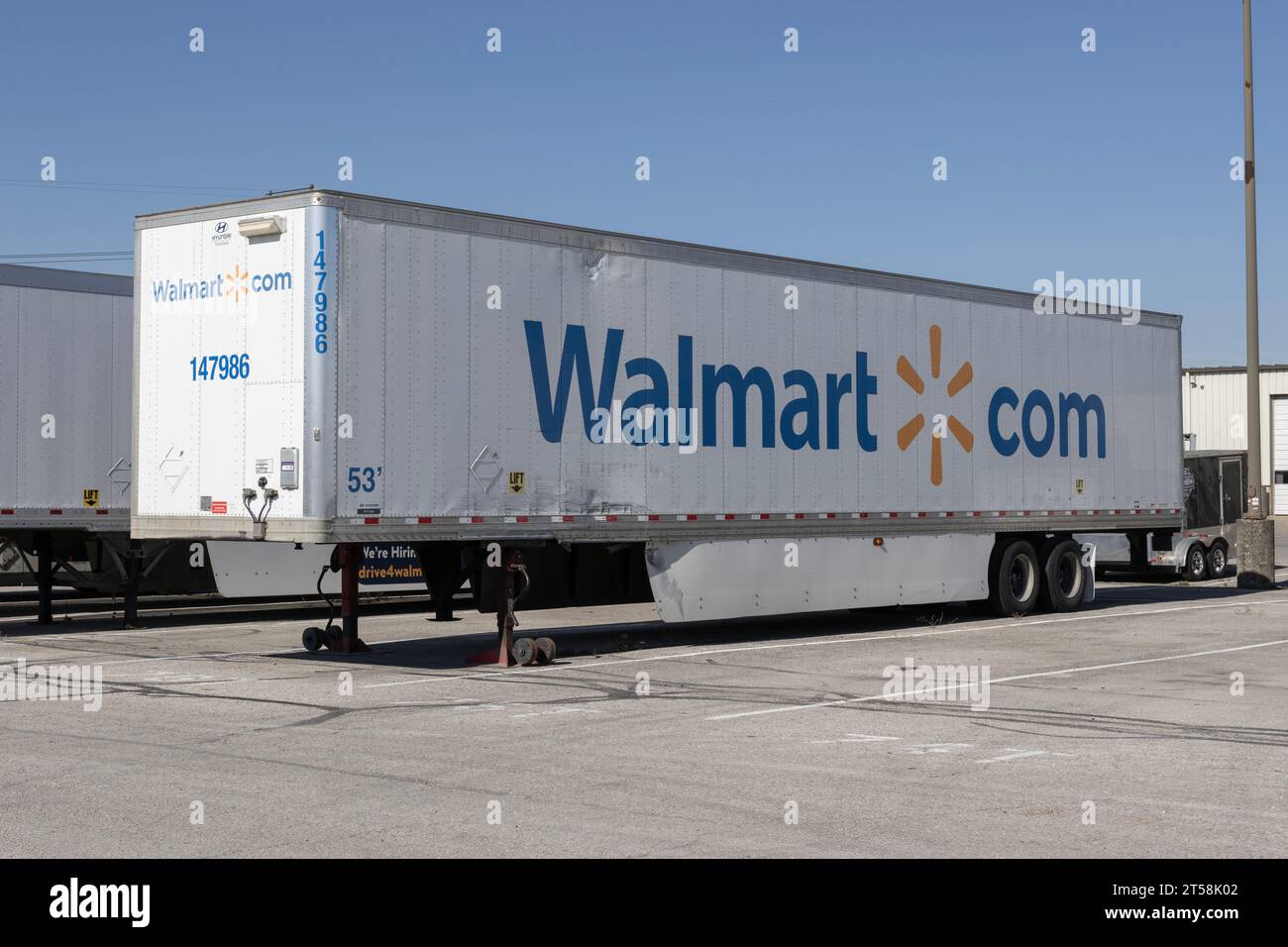 Grocery in trailer hi-res stock photography and images - Alamy
