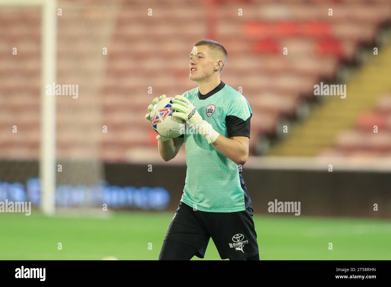 Barnsley, UK. 03rd Nov, 2023. Rogan Ravenhill in the pregame warmup ...
