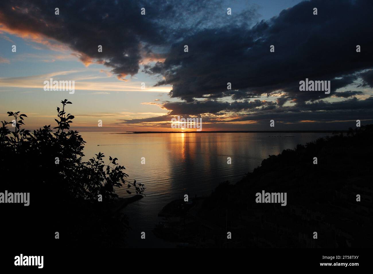 Sunset in italy hi-res stock photography and images - Alamy