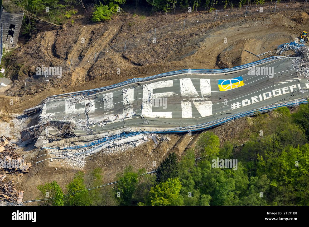 Lets build bridges hi-res stock photography and images - Alamy