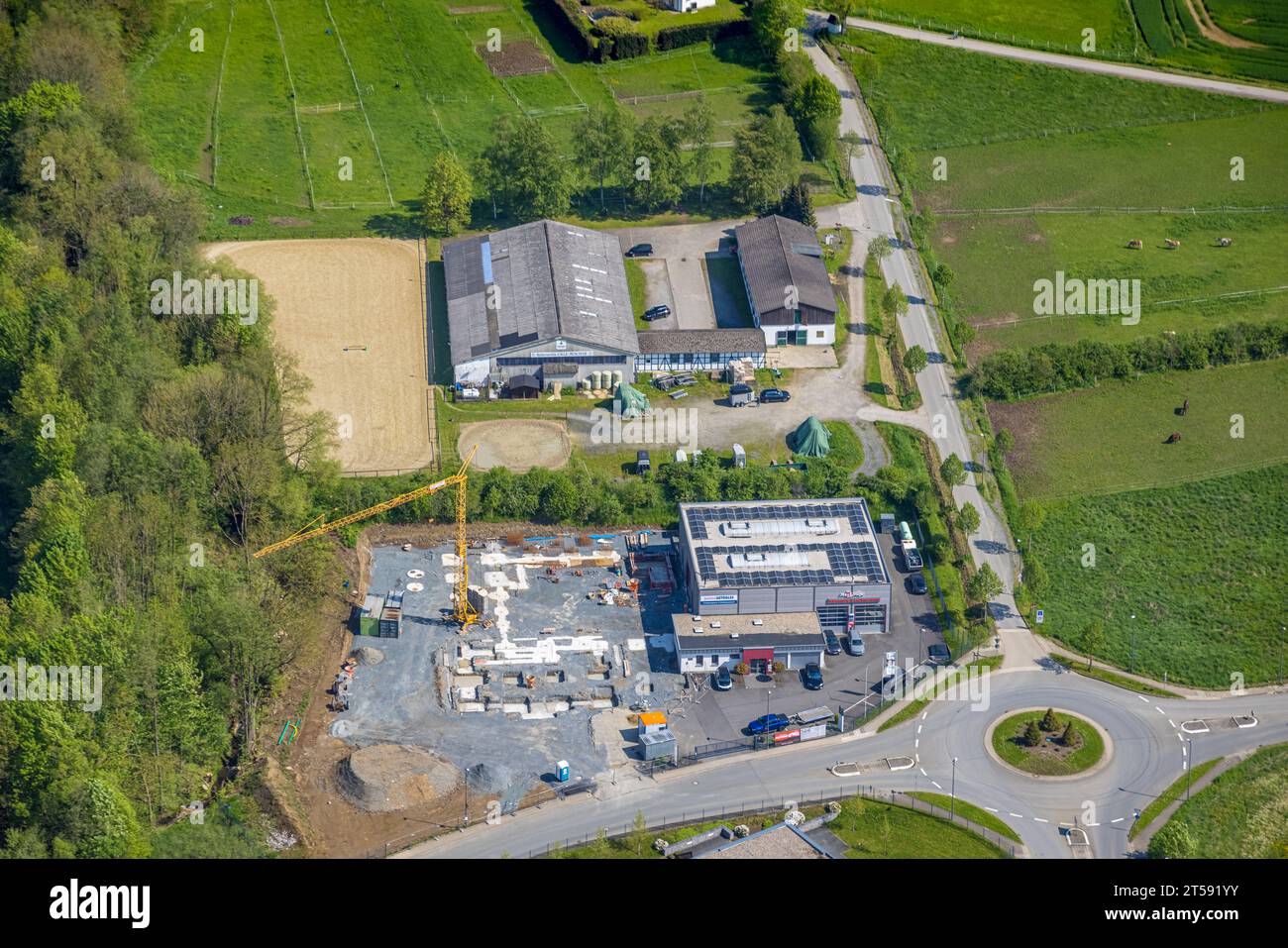 Aerial view, Enste industrial estate on the A46 freeway, construction ...