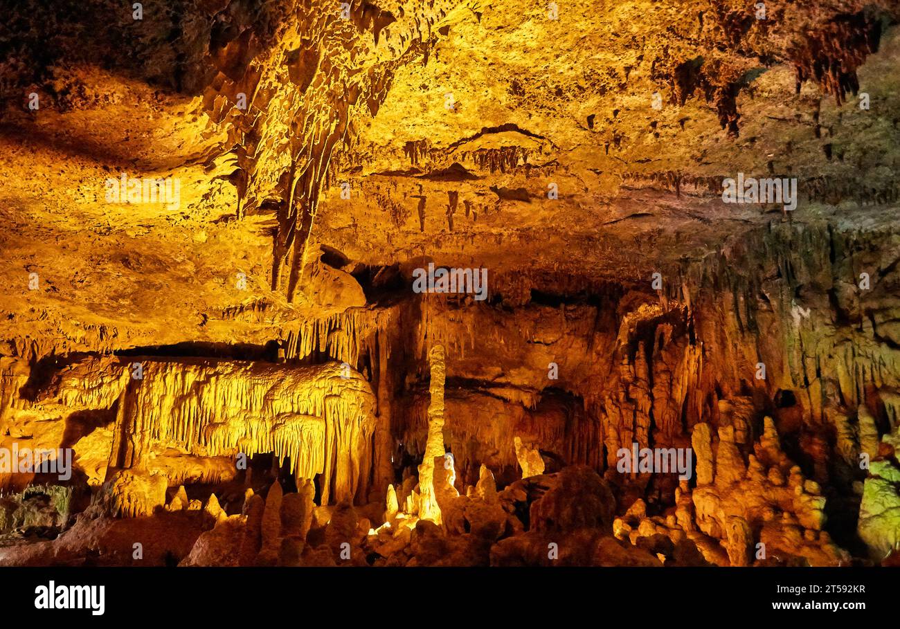 cave of Grotta Bianca in Grotte di Castellana full of stalactites and ...