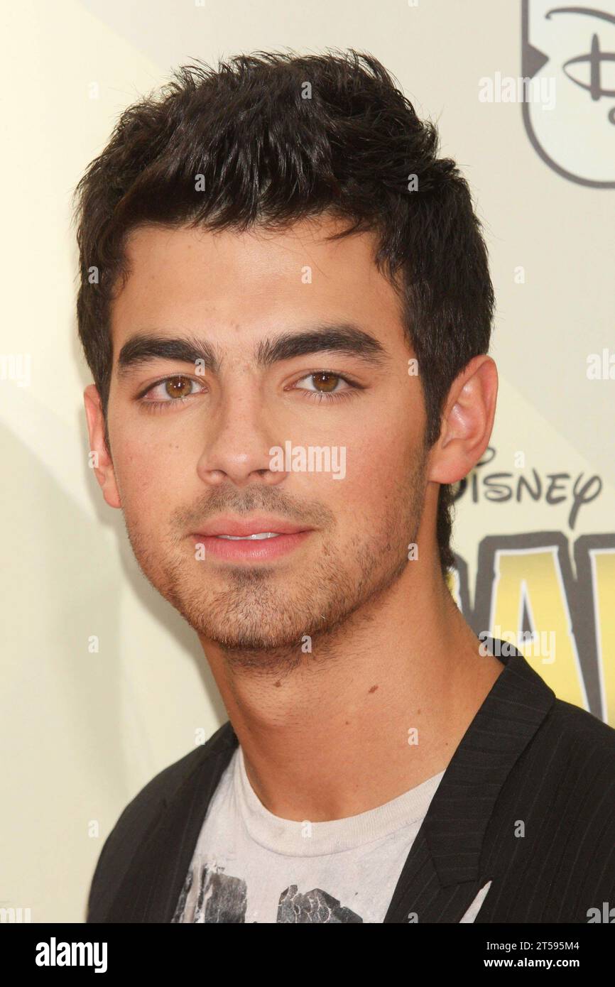 Joe Jonas of the Jonas Brothers attends the world premiere of the ...